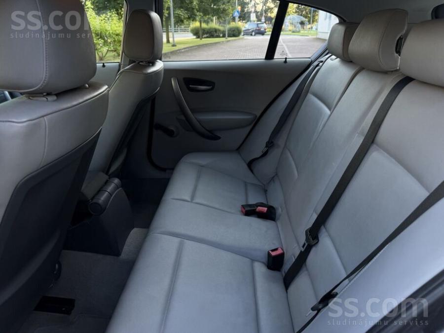 Pelēks BMW 118 2005 Jelgava, ar dzinēja tilpumu 2.00 L un nobraukumu 235 tūkst. km par 2750 €, foto 10 vietnē AUTOMOTO.COM.LV