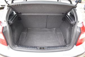Pelēks BMW 118 2005 Kuldīga, ar dzinēja tilpumu 2.00 L un nobraukumu 0 tūkst. km par 4390 €, foto 8 vietnē AUTOMOTO.COM.LV