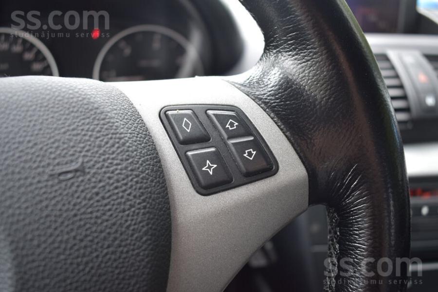 Pelēks BMW 118 2005 Kuldīga, ar dzinēja tilpumu 2.00 L un nobraukumu 0 tūkst. km par 4390 €, foto 14 vietnē AUTOMOTO.COM.LV