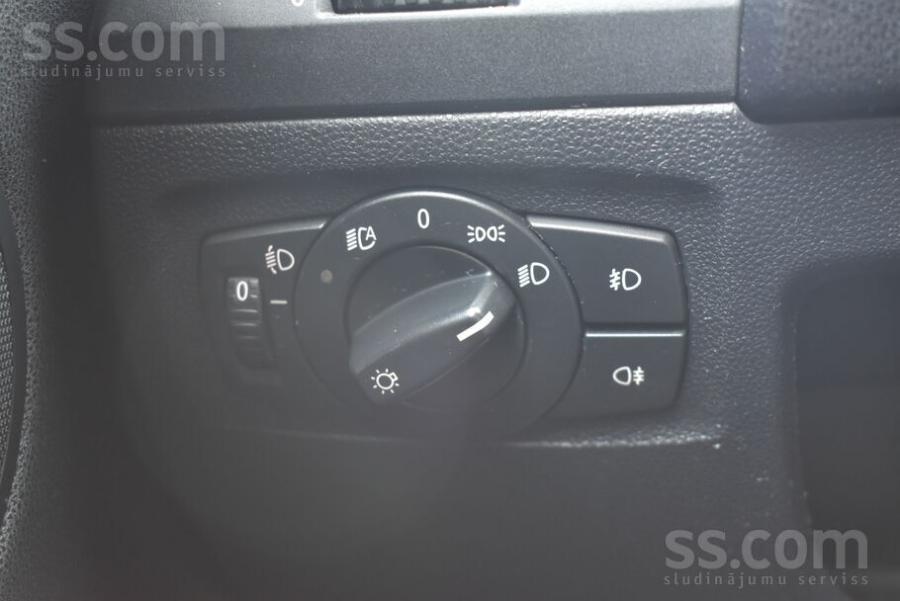 Pelēks BMW 118 2005 Kuldīga, ar dzinēja tilpumu 2.00 L un nobraukumu 0 tūkst. km par 4390 €, foto 16 vietnē AUTOMOTO.COM.LV