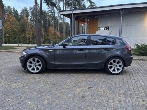 Grey BMW 118 2005 in Ogre, with an engine capacity of 2.00 L and mileage of 330 thousand km for 2990 €, photo 3 on AUTOMOTO.COM.LV