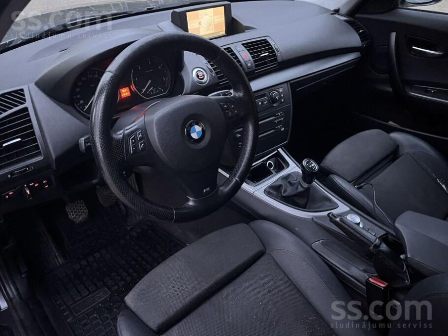 Grey BMW 118 2005 in Ogre, with an engine capacity of 2.00 L and mileage of 330 thousand km for 2990 €, photo 9 on AUTOMOTO.COM.LV