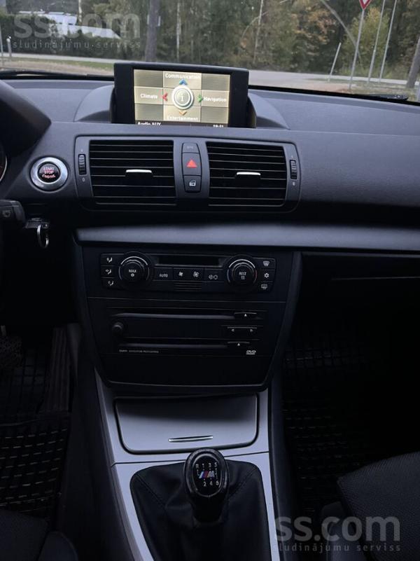 Grey BMW 118 2005 in Ogre, with an engine capacity of 2.00 L and mileage of 330 thousand km for 2990 €, photo 10 on AUTOMOTO.COM.LV