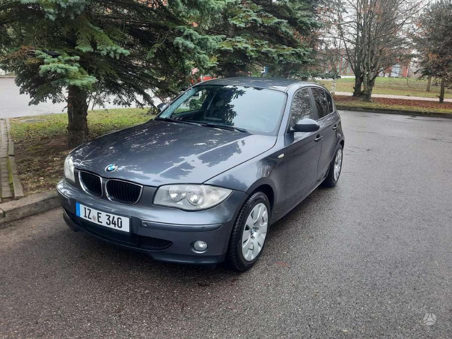 Grey BMW 118 2006 in Klaipeda, with an engine capacity of 2.00 L and mileage of 250 thousand km for 2990 €, photo 12 on AUTOMOTO.COM.LV