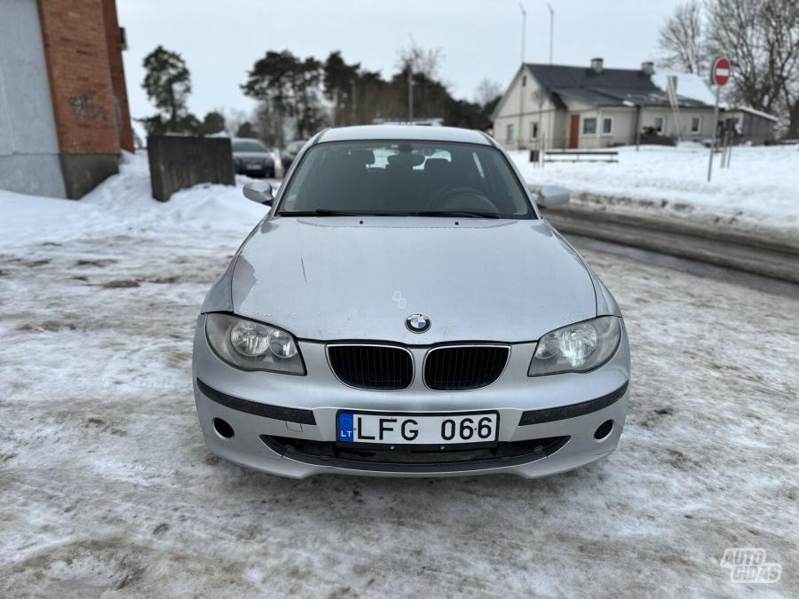 Grey BMW 118 2006 in Ukmerge, with an engine capacity of 2.00 L and mileage of 460 thousand km for 1300 €, photo 8 on AUTOMOTO.COM.LV