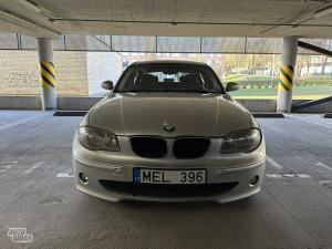 Grey BMW 118 2006 in Vilnius, with an engine capacity of 2.00 L and mileage of 311 thousand km for 2390 €, photo  on AUTOMOTO.COM.LV