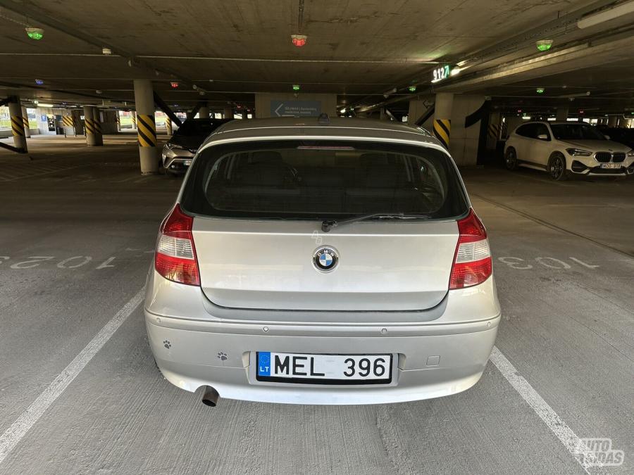 Grey BMW 118 2006 in Vilnius, with an engine capacity of 2.00 L and mileage of 311 thousand km for 2390 €, photo 6 on AUTOMOTO.COM.LV