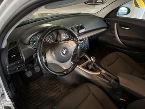 Grey BMW 118 2006 in Vilnius, with an engine capacity of 2.00 L and mileage of 311 thousand km for 2390 €, photo 14 on AUTOMOTO.COM.LV
