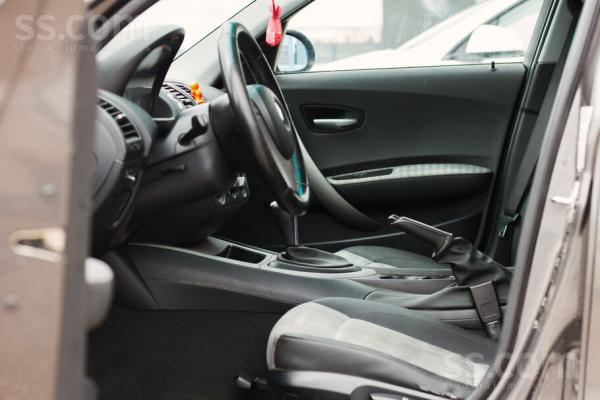 Pelēks BMW 118 2006 Rīga, ar dzinēja tilpumu 2.00 L un nobraukumu 260 tūkst. km par 3300 €, foto 4 vietnē AUTOMOTO.COM.LV