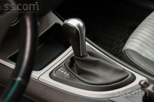 Pelēks BMW 118 2006 Rīga, ar dzinēja tilpumu 2.00 L un nobraukumu 260 tūkst. km par 3300 €, foto 7 vietnē AUTOMOTO.COM.LV