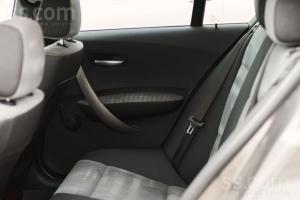 Pelēks BMW 118 2006 Rīga, ar dzinēja tilpumu 2.00 L un nobraukumu 260 tūkst. km par 3300 €, foto 10 vietnē AUTOMOTO.COM.LV