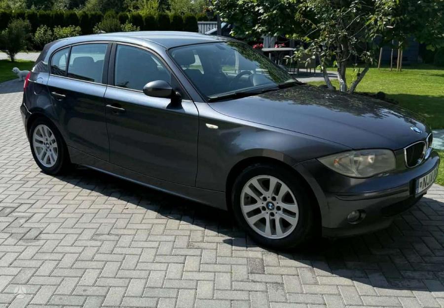 Grey BMW 118 2006 in Joniskis, with an engine capacity of 2.00 L and mileage of 257 thousand km for 2600 €, photo 4 on AUTOMOTO.COM.LV