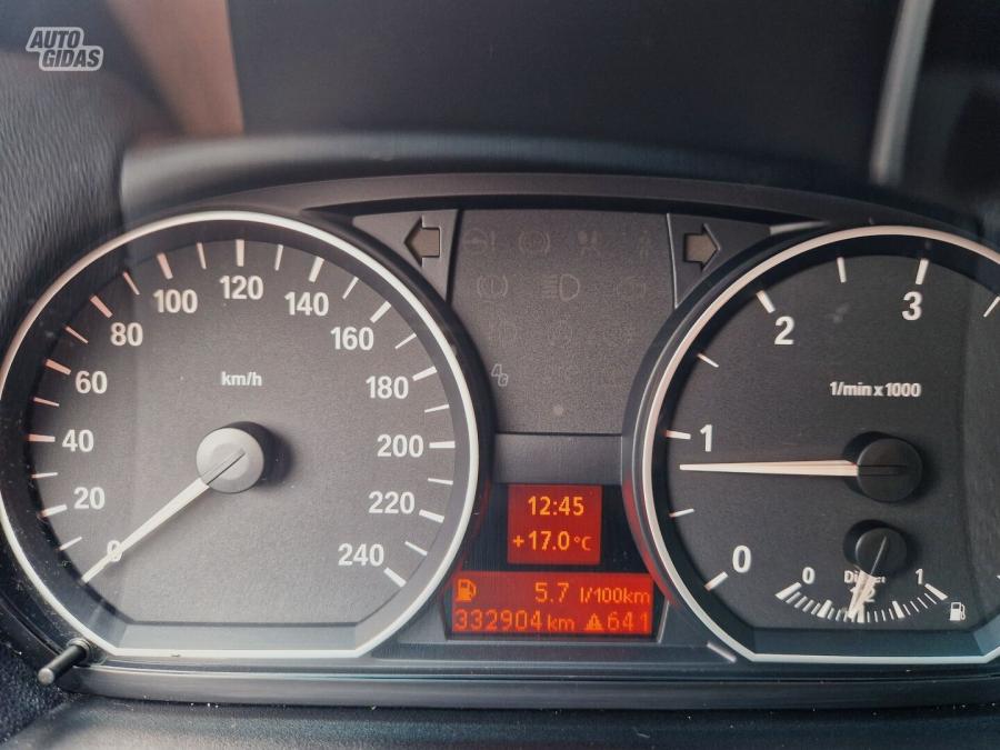 Grey BMW 118 2006 in Vilnius, with an engine capacity of 2.00 L and mileage of 325 thousand km for 2200 €, photo 8 on AUTOMOTO.COM.LV
