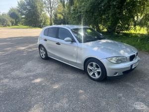 Grey BMW 118 2006 in Panevezys, with an engine capacity of 2.00 L and mileage of 300 thousand km for 1400 €, photo 3 on AUTOMOTO.COM.LV