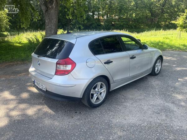 Grey BMW 118 2006 in Panevezys, with an engine capacity of 2.00 L and mileage of 300 thousand km for 1400 €, photo 5 on AUTOMOTO.COM.LV