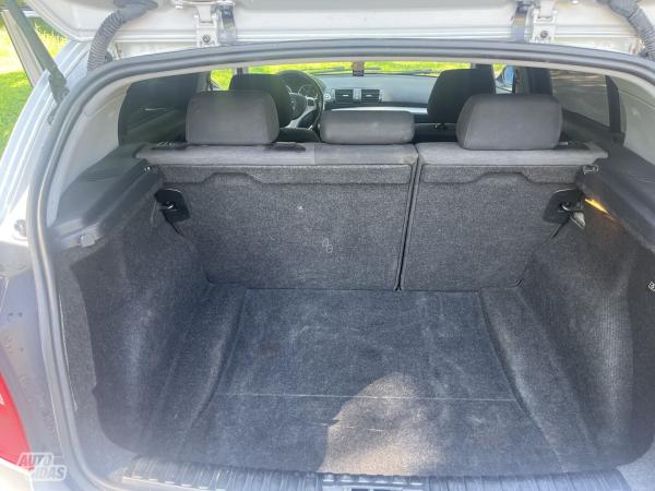 Grey BMW 118 2006 in Panevezys, with an engine capacity of 2.00 L and mileage of 300 thousand km for 1400 €, photo 8 on AUTOMOTO.COM.LV