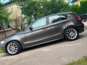 Grey BMW 118 2006 in Riga, with an engine capacity of 2.00 L and mileage of 259 thousand km for 2450 €, photo 8 on AUTOMOTO.COM.LV
