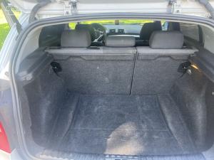 Pelēks BMW 118 2006 Panevēža, ar dzinēja tilpumu 2.00 L un nobraukumu 300 tūkst. km par 1400 €, foto 9 vietnē AUTOMOTO.COM.LV