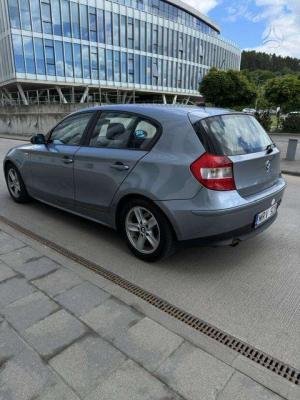 Pelēks BMW 118 2006 Viļņa, ar dzinēja tilpumu 2.00 L un nobraukumu 225 tūkst. km par 2700 €, foto 3 vietnē AUTOMOTO.COM.LV