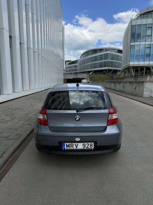 Grey BMW 118 2006 in Vilnius, with an engine capacity of 2.00 L and mileage of 225 thousand km for 2700 €, photo 3 on AUTOMOTO.COM.LV