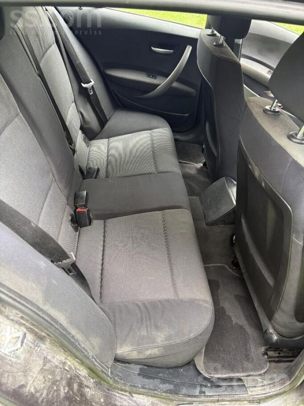 Grey BMW 118 2006 in Ogre, with an engine capacity of 2.00 L and mileage of 212 thousand km for 2000 €, photo 6 on AUTOMOTO.COM.LV