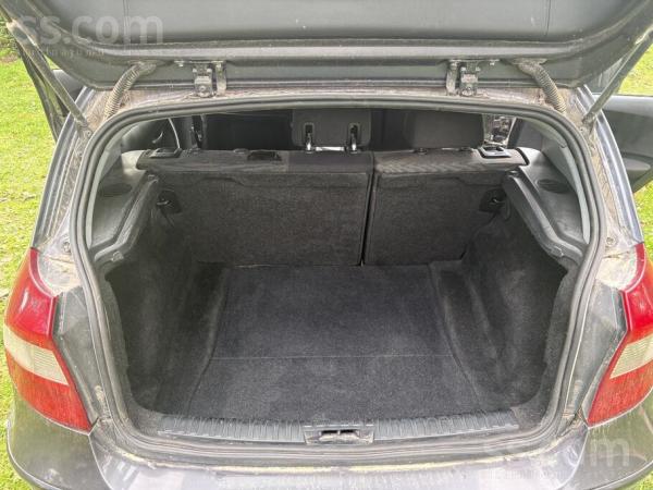 Grey BMW 118 2006 in Ogre, with an engine capacity of 2.00 L and mileage of 212 thousand km for 2000 €, photo 8 on AUTOMOTO.COM.LV