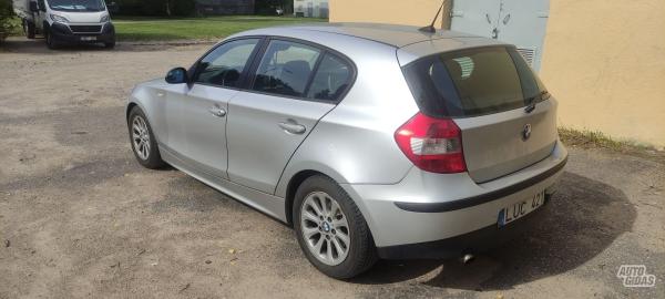 BMW 118 2006 Viļņa vietnē Pelēks BMW 118 2006 Viļņa, ar dzinēja tilpumu 2.00 L un nobraukumu 296 tūkst. km par 2500 €, foto 5 vietnē AUTOMOTO.COM.LV