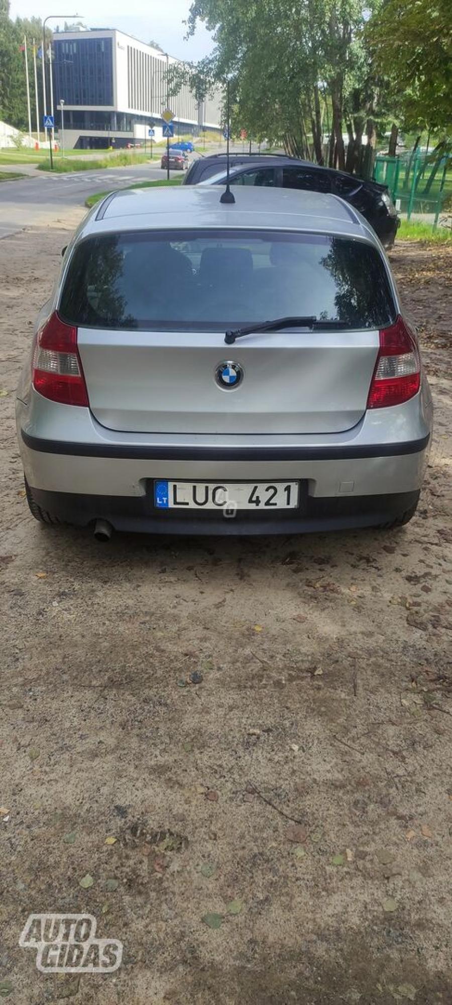 Grey BMW 118 2006 in Vilnius, with an engine capacity of 2.00 L and mileage of 296 thousand km for 2500 €, photo 12 on AUTOMOTO.COM.LV