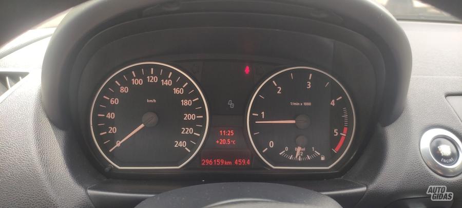 Grey BMW 118 2006 in Vilnius, with an engine capacity of 2.00 L and mileage of 296 thousand km for 2500 €, photo 19 on AUTOMOTO.COM.LV