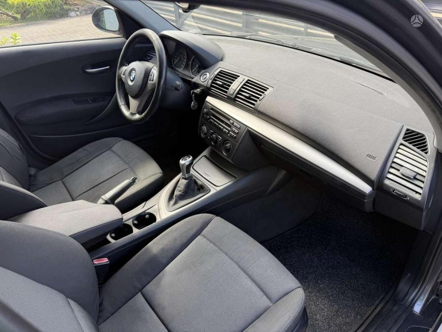 Pelēks BMW 118 2006 Ukmergė, ar dzinēja tilpumu 2.00 L un nobraukumu 295 tūkst. km par 2200 €, foto 15 vietnē AUTOMOTO.COM.LV