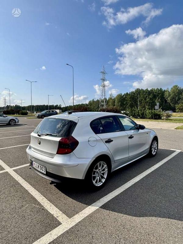 Pelēks BMW 118 2006 Kauņa, ar dzinēja tilpumu 2.00 L un nobraukumu 430 tūkst. km par 2500 €, foto 5 vietnē AUTOMOTO.COM.LV