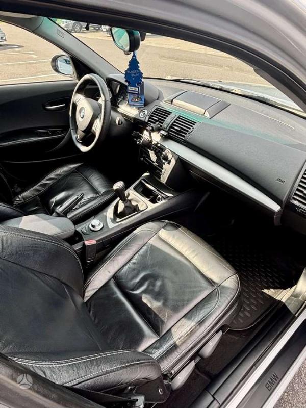 Pelēks BMW 118 2006 Kauņa, ar dzinēja tilpumu 2.00 L un nobraukumu 430 tūkst. km par 2500 €, foto 9 vietnē AUTOMOTO.COM.LV