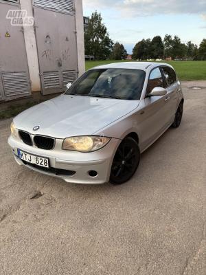 Grey BMW 118 2006 in Sirvintos, with an engine capacity of 2.00 L and mileage of 304 thousand km for 1400 €, photo  on AUTOMOTO.COM.LV