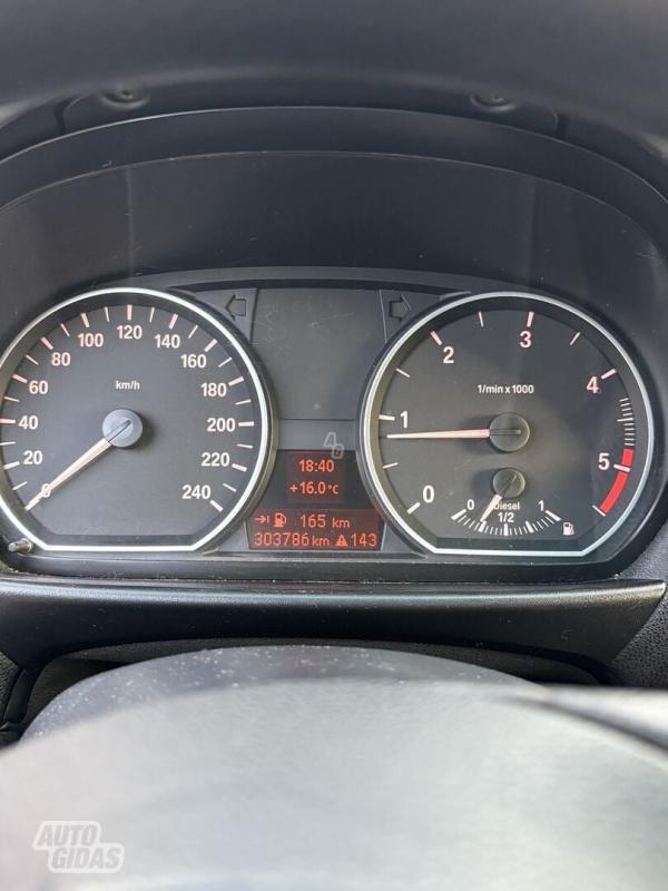 Pelēks BMW 118 2006 Širvintos, ar dzinēja tilpumu 2.00 L un nobraukumu 304 tūkst. km par 1400 €, foto 9 vietnē AUTOMOTO.COM.LV