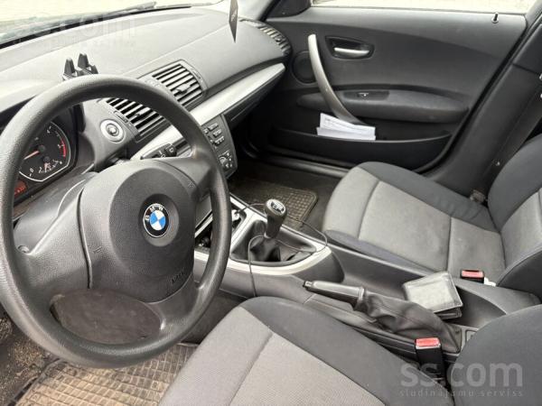 БМВ 118 2006 в Рига на AUTOMOTO.COM.LV Серый БМВ 118 2006 в Рига, объемом двигателя 2.00 л и пробегом 217 тыс. км за 2250 €, фото 9 на AUTOMOTO.COM.LV