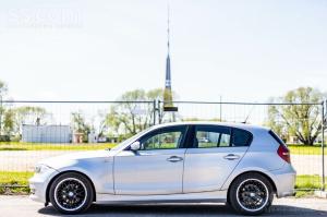 Grey BMW 118 2007 in Riga, with an engine capacity of 2.00 L and mileage of 341 thousand km for 2500 €, photo 4 on AUTOMOTO.COM.LV