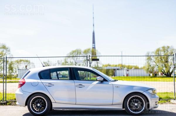 Grey BMW 118 2007 in Riga, with an engine capacity of 2.00 L and mileage of 341 thousand km for 3490 €, photo 5 on AUTOMOTO.COM.LV
