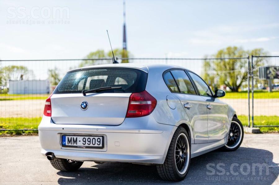 Grey BMW 118 2007 in Riga, with an engine capacity of 2.00 L and mileage of 341 thousand km for 2500 €, photo 6 on AUTOMOTO.COM.LV