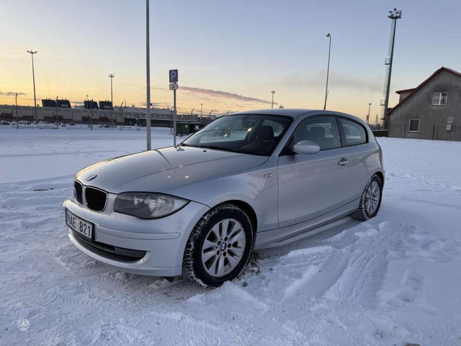 Grey BMW 118 2007 in Klaipeda, with an engine capacity of 2.00 L and mileage of 294 thousand km for 1600 €, photo 7 on AUTOMOTO.COM.LV