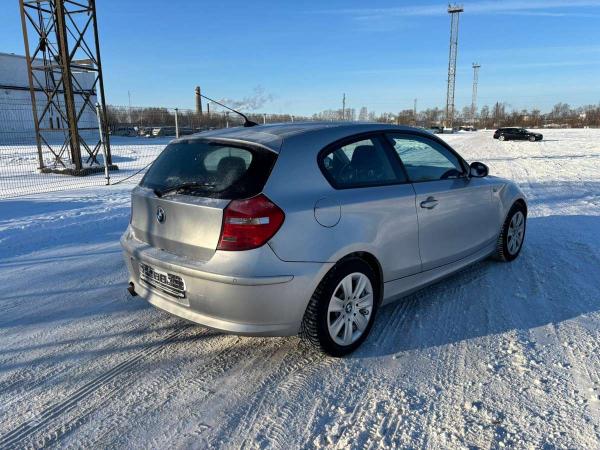 Pelēks BMW 118 2007 Marijampole, ar dzinēja tilpumu 2.00 L un nobraukumu 212 tūkst. km par 2350 €, foto 7 vietnē AUTOMOTO.COM.LV