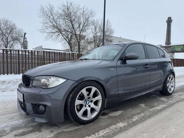Pelēks BMW 118 2007 Marijampole, ar dzinēja tilpumu 2.00 L un nobraukumu 280 tūkst. km par 4200 €, foto 3 vietnē AUTOMOTO.COM.LV