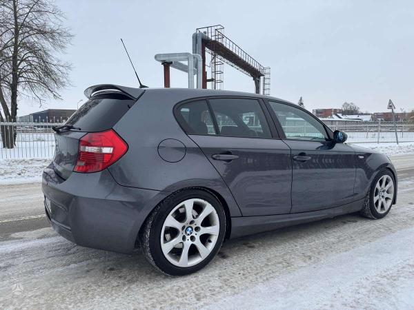 Pelēks BMW 118 2007 Marijampole, ar dzinēja tilpumu 2.00 L un nobraukumu 280 tūkst. km par 4200 €, foto 5 vietnē AUTOMOTO.COM.LV