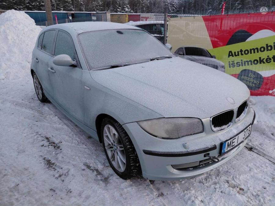 Grey BMW 118 2007 in Vilnius, with an engine capacity of 2.00 L and mileage of 270 thousand km for 1950 €, photo 1 on AUTOMOTO.COM.LV
