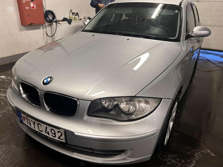 Grey BMW 118 2007 in Kaunas, with an engine capacity of 0.00 L and mileage of 240 thousand km for 2900 €, photo 1 on AUTOMOTO.COM.LV