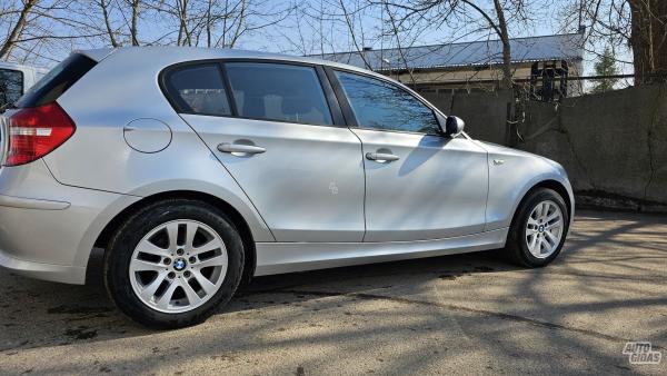 Grey BMW 118 2007 in Vilnius, with an engine capacity of 2.00 L and mileage of 212 thousand km for 2300 €, photo 8 on AUTOMOTO.COM.LV
