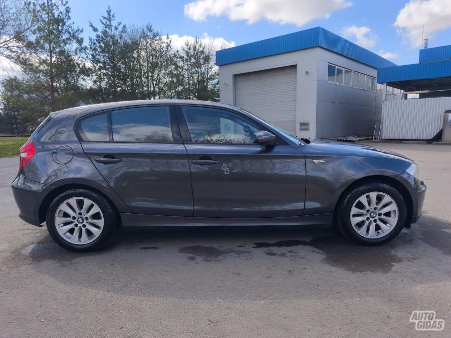 Pelēks BMW 118 2007 Marijampole, ar dzinēja tilpumu 2.00 L un nobraukumu 263 tūkst. km par 2399 €, foto 3 vietnē AUTOMOTO.COM.LV