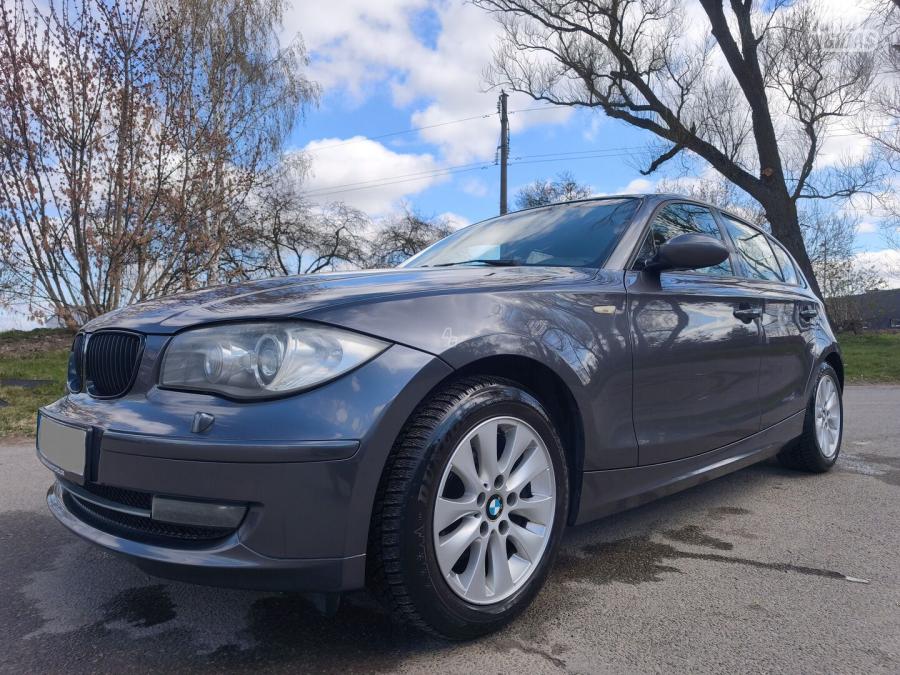 Pelēks BMW 118 2007 Marijampole, ar dzinēja tilpumu 2.00 L un nobraukumu 263 tūkst. km par 2399 €, foto 6 vietnē AUTOMOTO.COM.LV