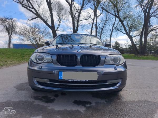Grey BMW 118 2007 in Marijampole, with an engine capacity of 2.00 L and mileage of 263 thousand km for 2399 €, photo 6 on AUTOMOTO.COM.LV