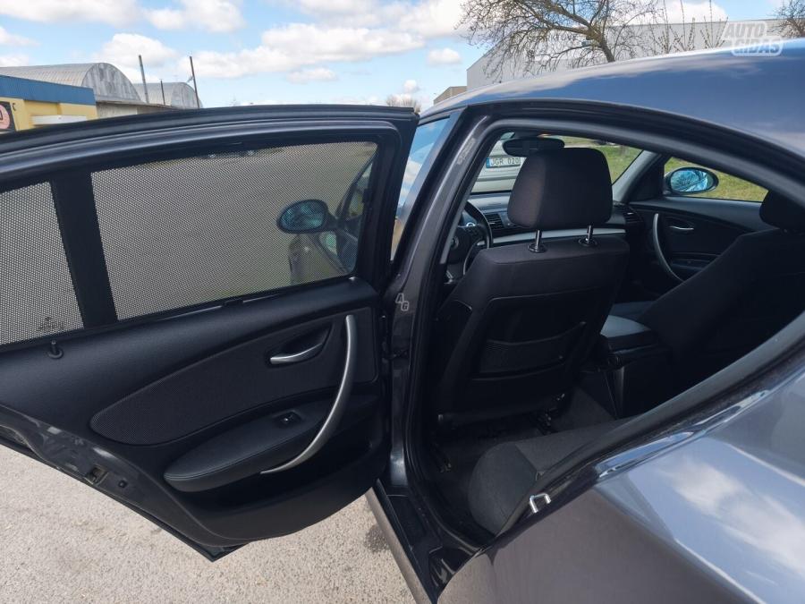 Pelēks BMW 118 2007 Marijampole, ar dzinēja tilpumu 2.00 L un nobraukumu 263 tūkst. km par 2399 €, foto 12 vietnē AUTOMOTO.COM.LV