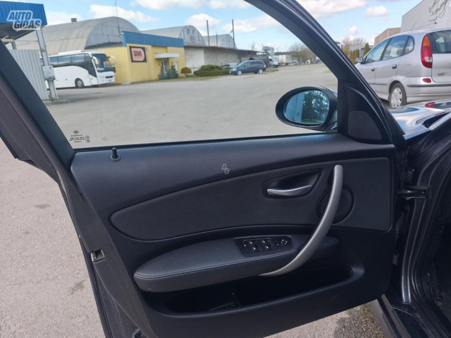Pelēks BMW 118 2007 Marijampole, ar dzinēja tilpumu 2.00 L un nobraukumu 263 tūkst. km par 2399 €, foto 16 vietnē AUTOMOTO.COM.LV